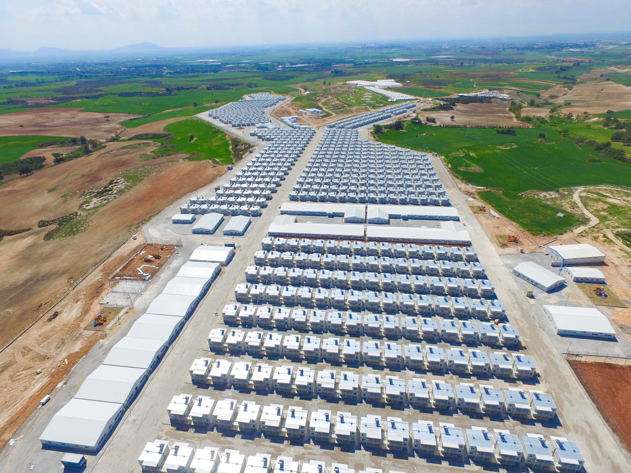 100.000 Person Refugee Integrated Facilties - Dorce Modular Homes